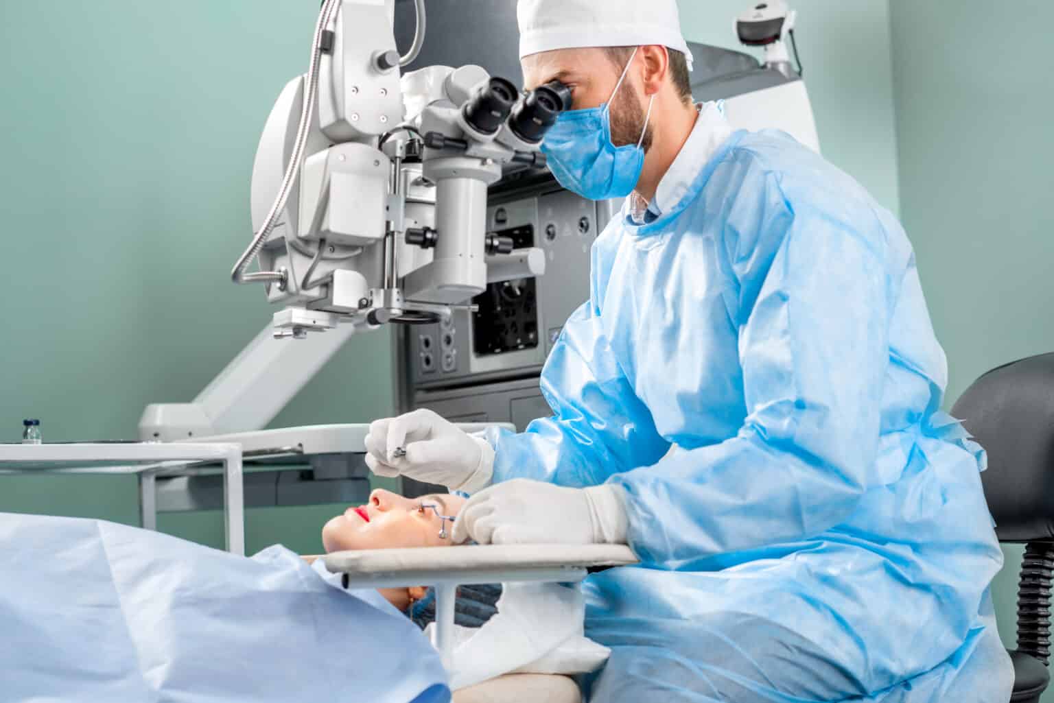Expert Eye Care and Medical Aesthetics in Montreal - Clinique VisionPros